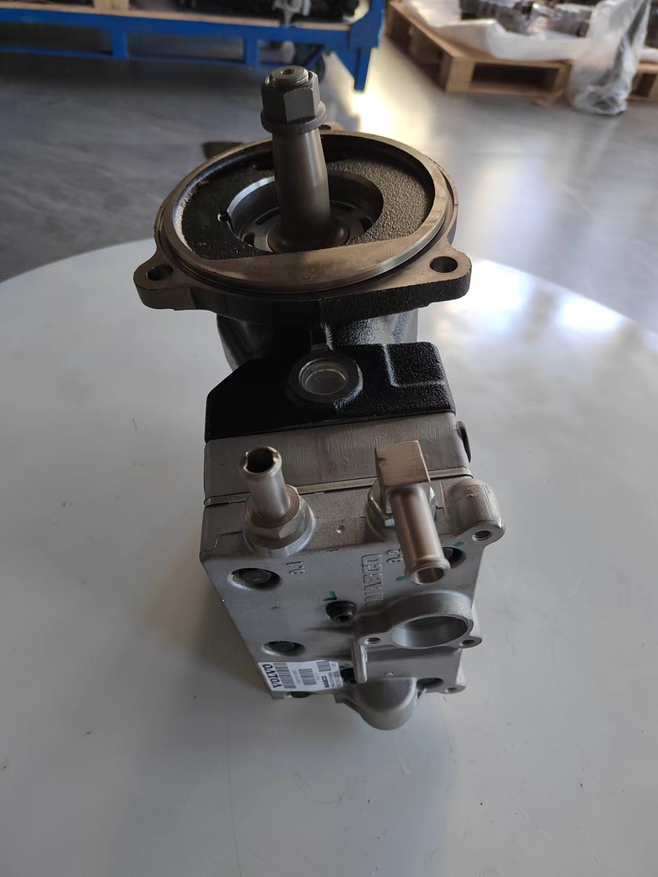 636cc Twin Cylinder Air Compressor 9125120310 for Volvo Truck Wabco ...